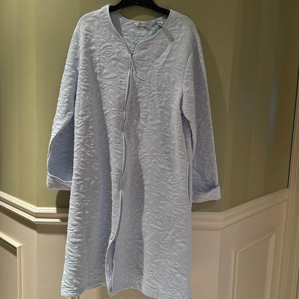 Jasmine Rose, Baby Blue Extra Large Robe Zipper Front - Gem